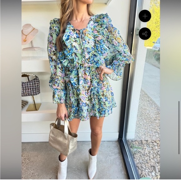 Elliatt | Dresses | Elliatt Milani Green Blue Floral Ruffle Long Sleeve ...